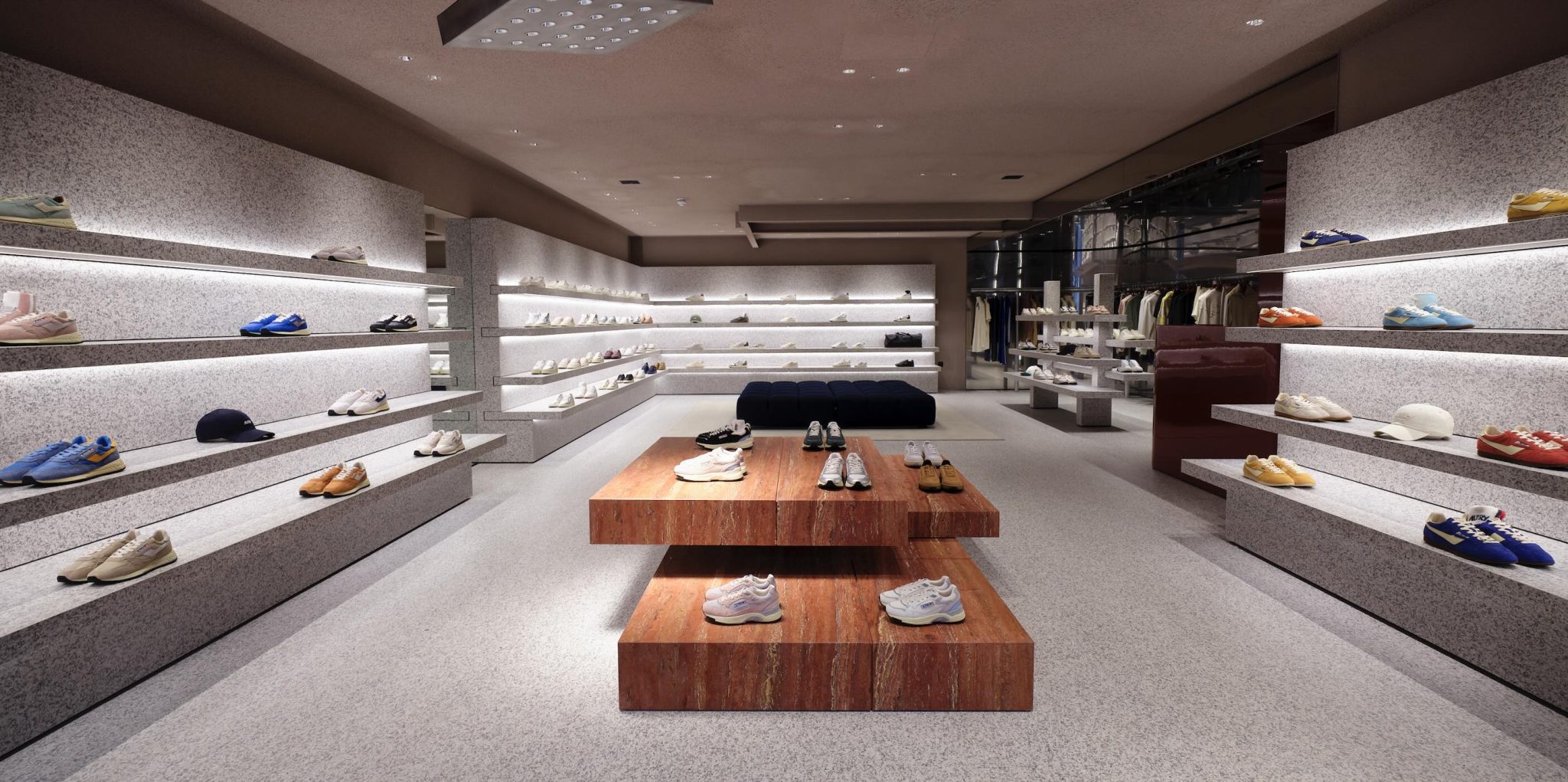 Esordio retail per Autry: aperta a Londra la prima boutique ...