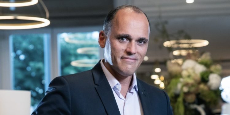 Tag Heuer, Antoine Pin lascia il suo incarico di CEO - Pambianconews ...